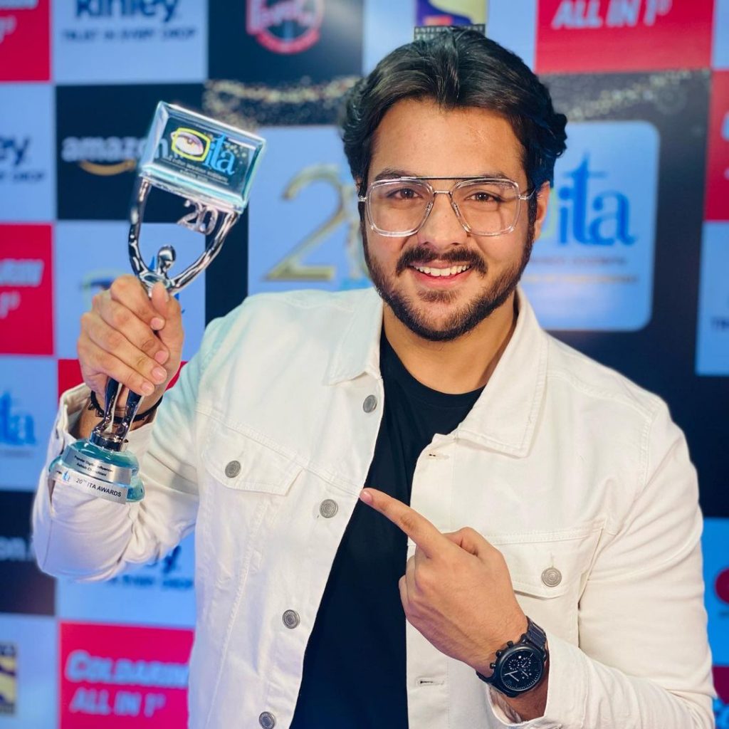 Ashish Chanchlani Net Worth, Bio Age, Girlfriend and more