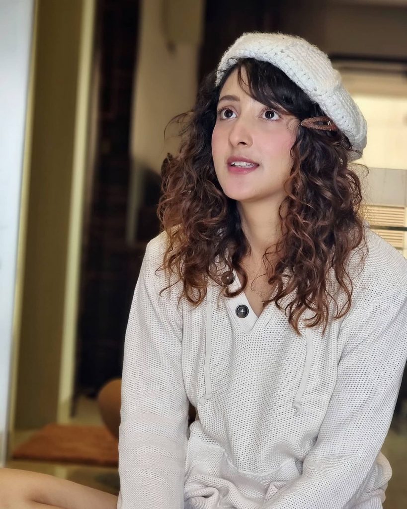 Shivya Pathania Bio - Age, Height, Family, TV Series & More